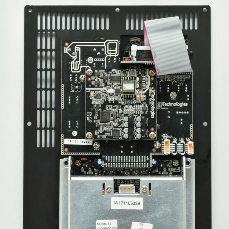 Line-Array-Test: dB Technologies VIO L208 und S118R | Production Partner